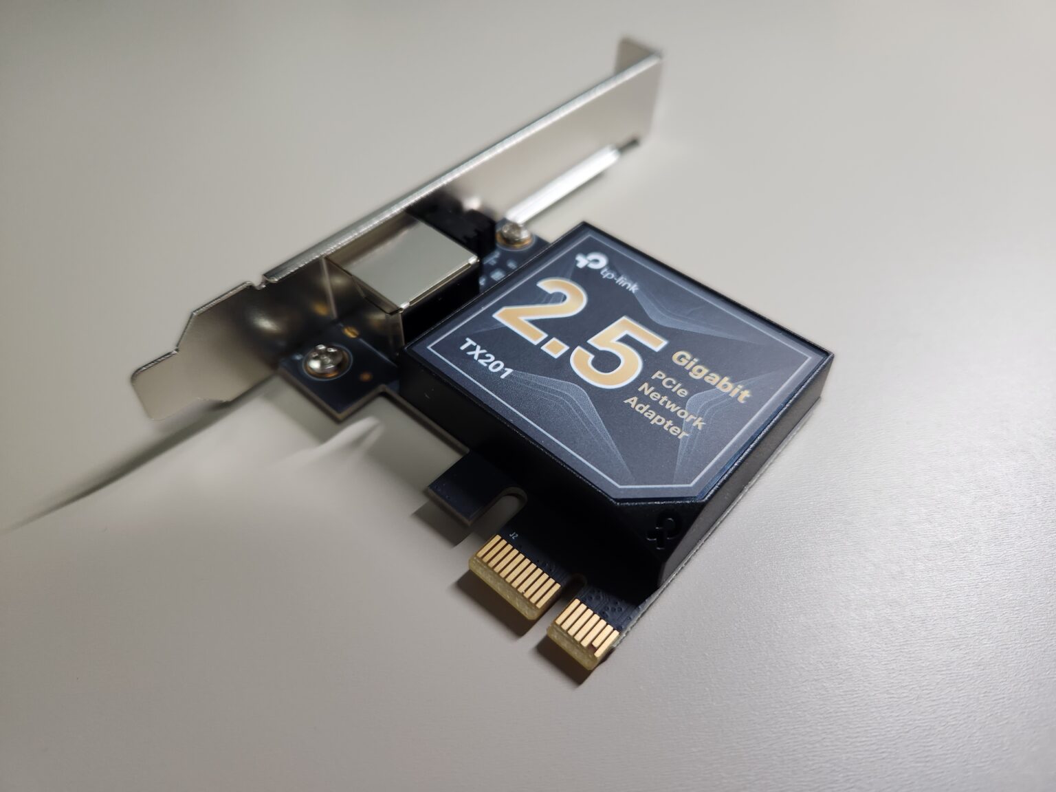 【TP-Link TX201 レビュー】マジでコスパ抜群！2.5Gbps対応のネットワークアダプター | HUGBLO