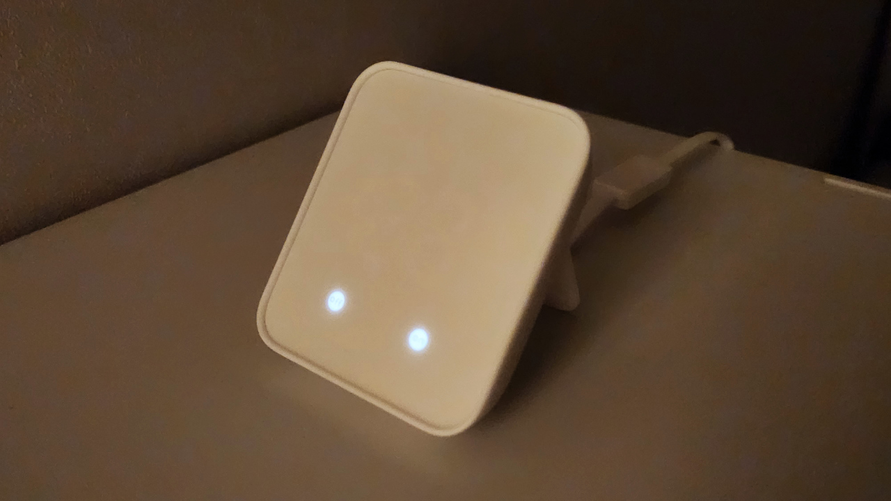 【SwitchBot ハブ2 レビュー】究極のスマートリモコンが登場！家電の遠隔操作はこの1台から始まる。 | HUGBLO