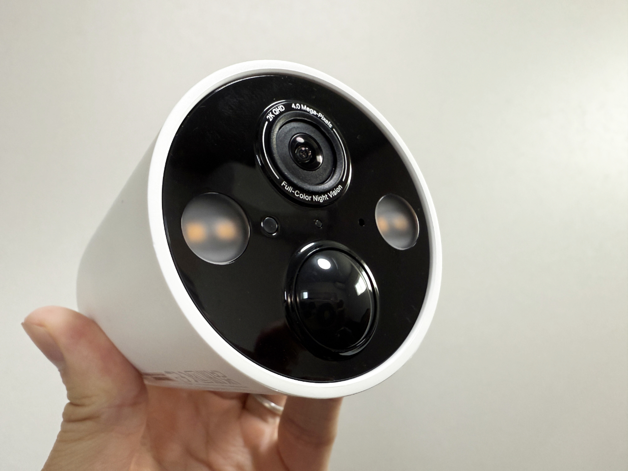 【Tapo C425 KIT レビュー】ソーラーパネルで電源いらずの防犯カメラを試してみた！ | HUGBLO