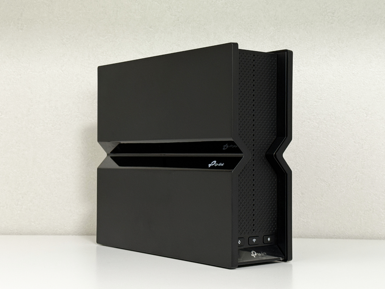 【Archer BE700 レビュー】どんな人におすすめ？スペック・特徴・注意点を徹底解説！ | HUGBLO